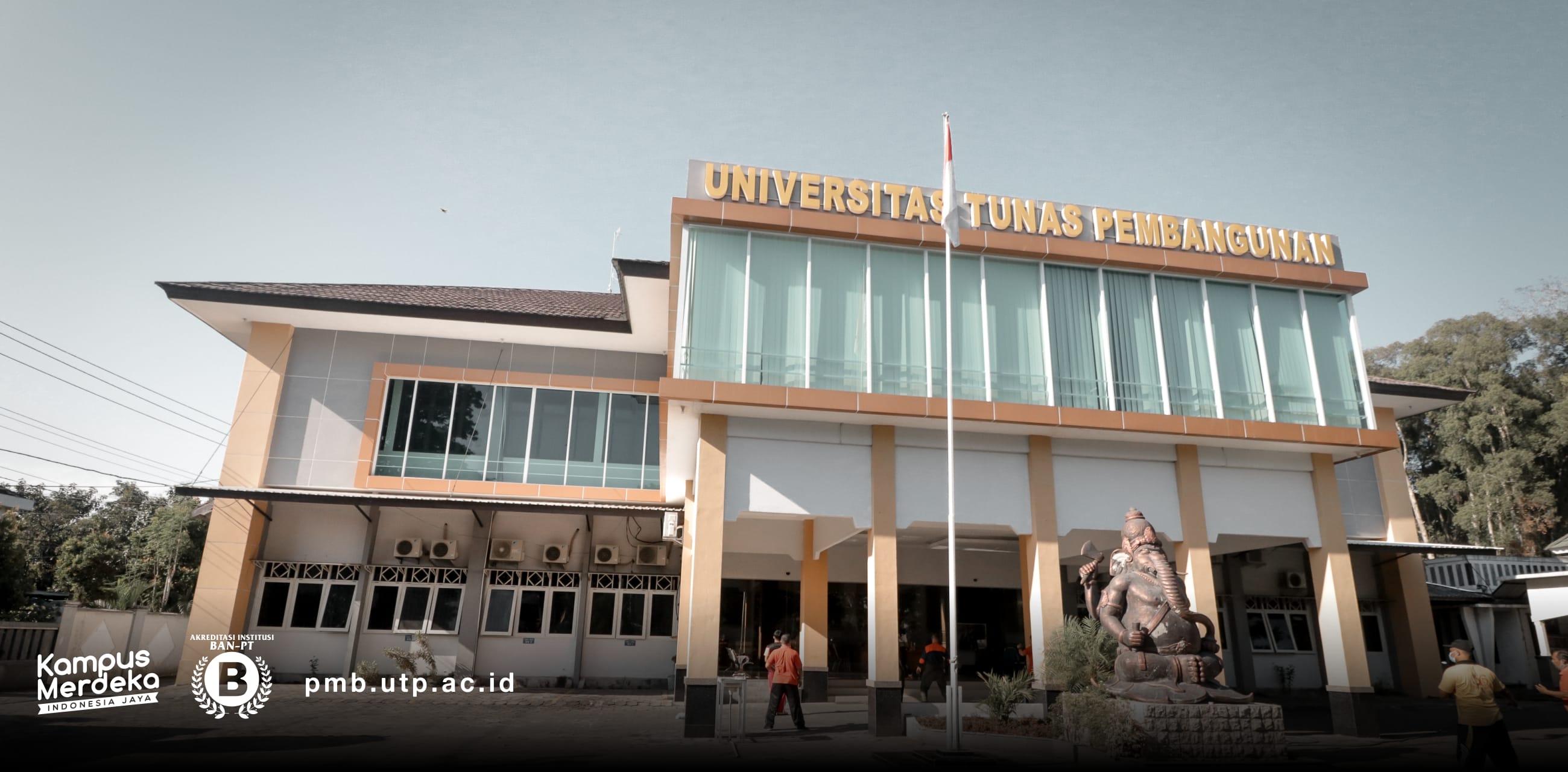 Universitas Tunas Pembangunan